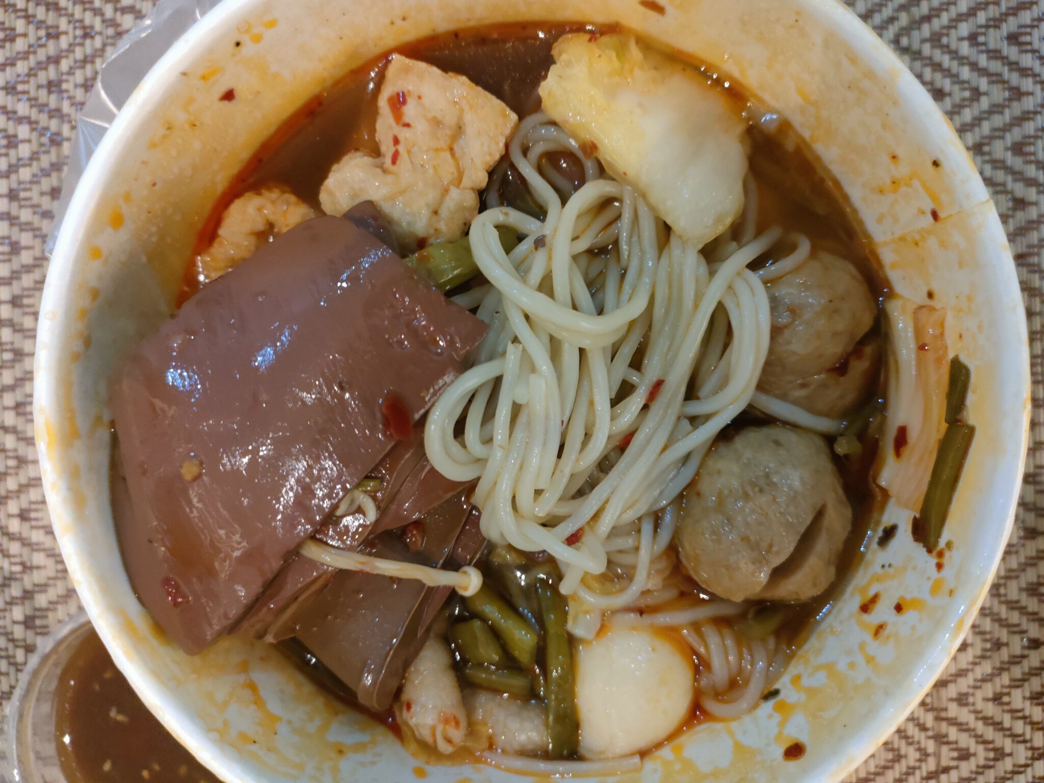 カンボジアで“食べて感じる文化”──定番から通好みまで、現地で出会える料理13選 - カンボジアからお届け